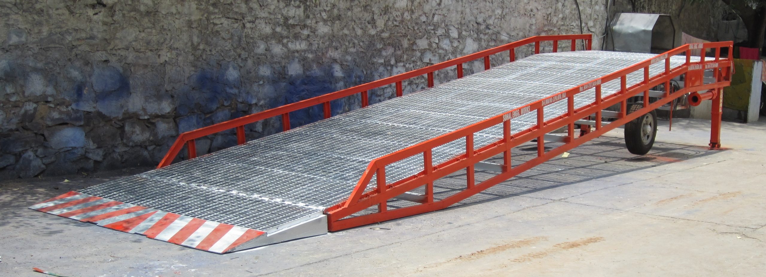 Container Loading Ramp Manufacturer in Ahmedabad & Surat - Sohal ...